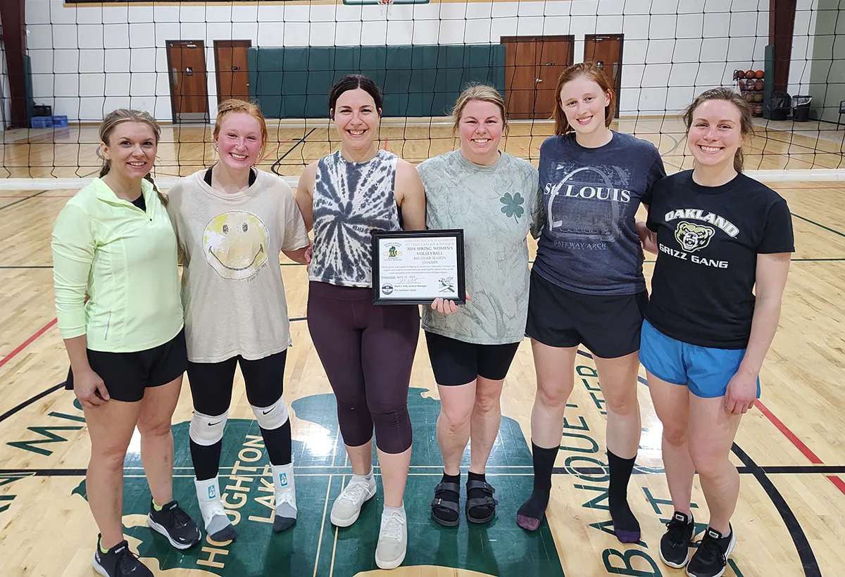 Women's volleyball champs - upnorthvoice.com